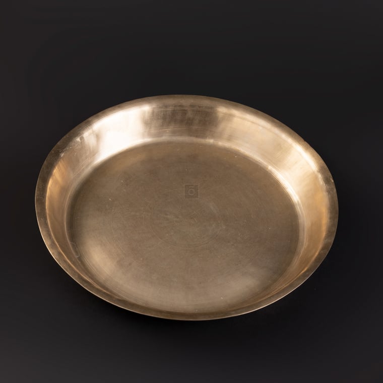 Kaans (bronze) Thaal - Photos Nepal