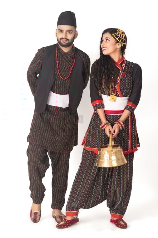 A beautiful Newari couple - Photos Nepal