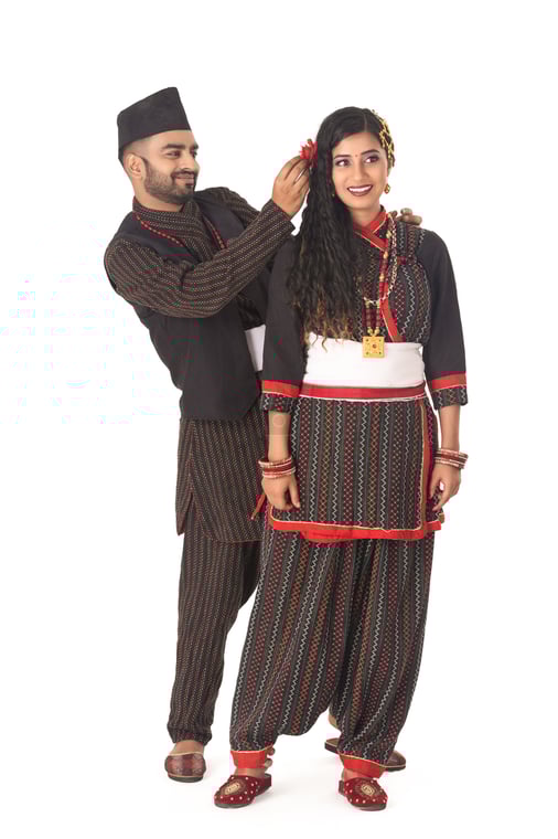 A beautiful Newari couple looking at camera - Photos Nepal